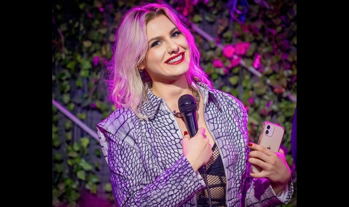 Comediante Lea Maria apresenta show “Alemã de cria” em Cachoeirinha ...